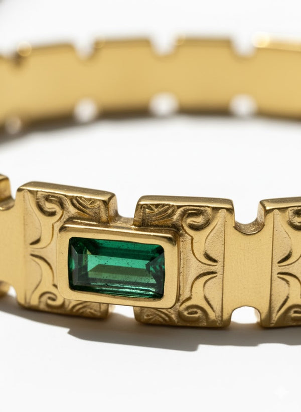 Auric Emerald Cuff – House of Suniyara